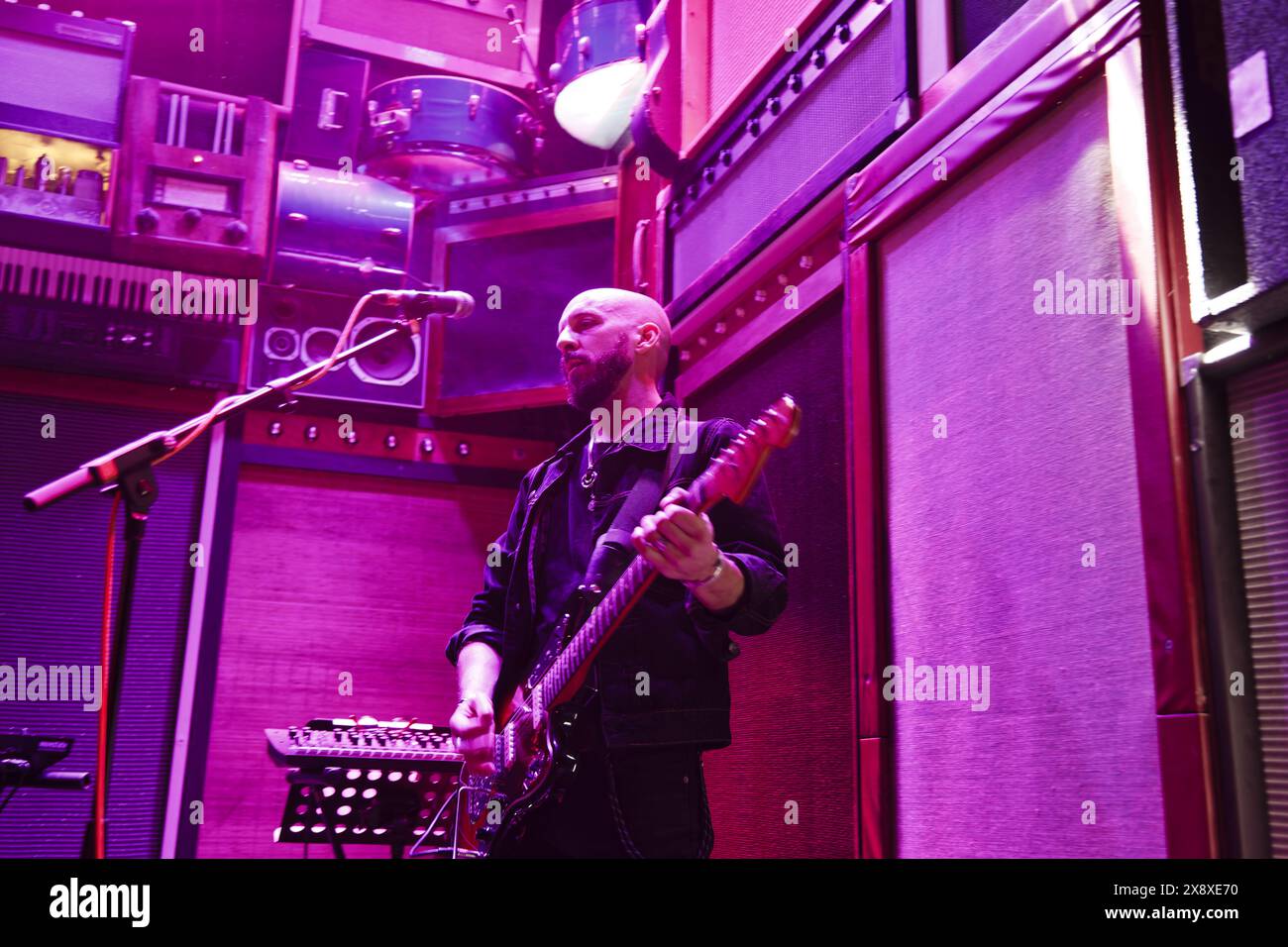 Paris, France. 15th Nov, 2023. Sébastien Moreau of Batz performs in ...