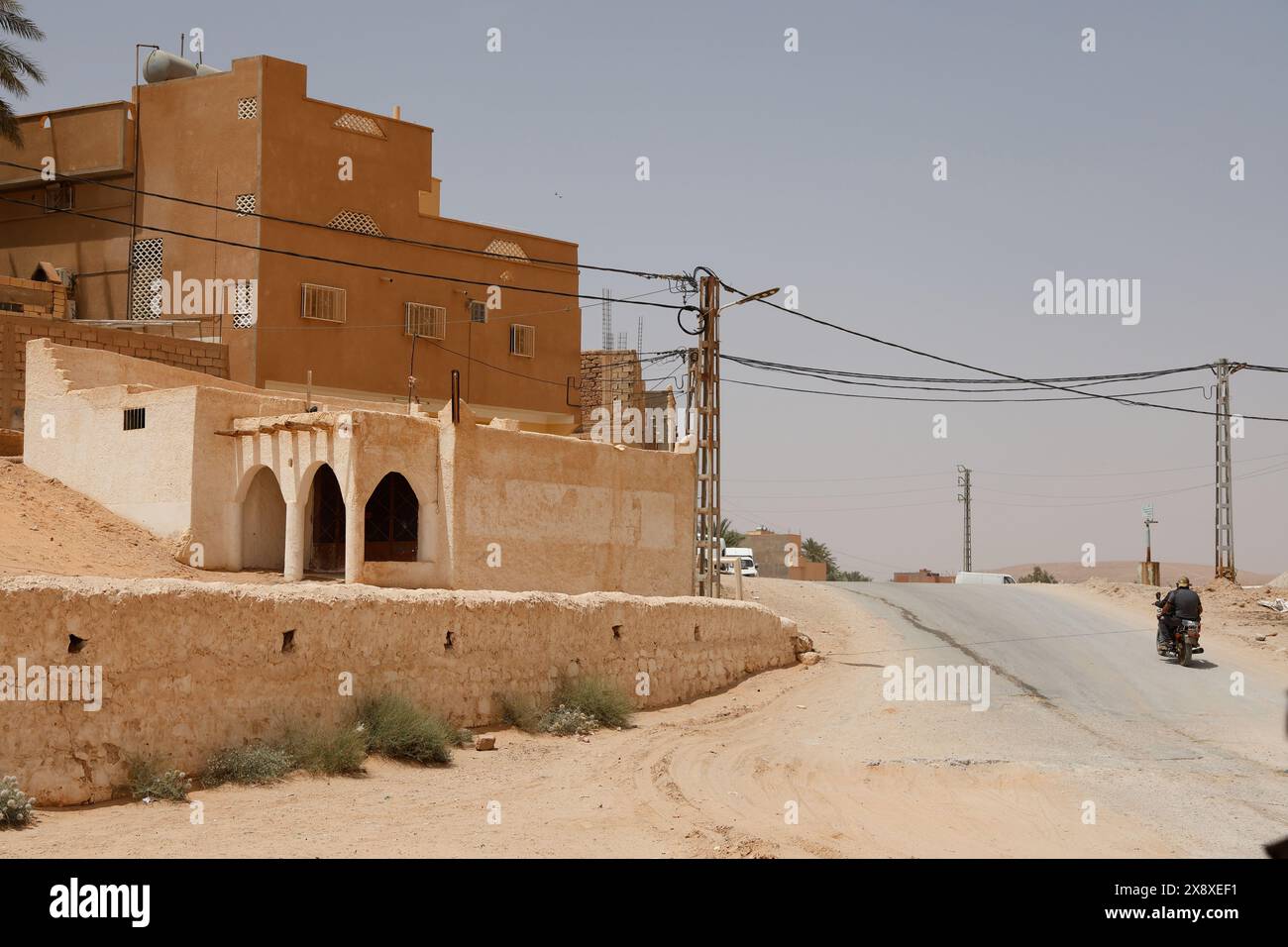 Algerian traditional house hi-res stock photography and images - Alamy