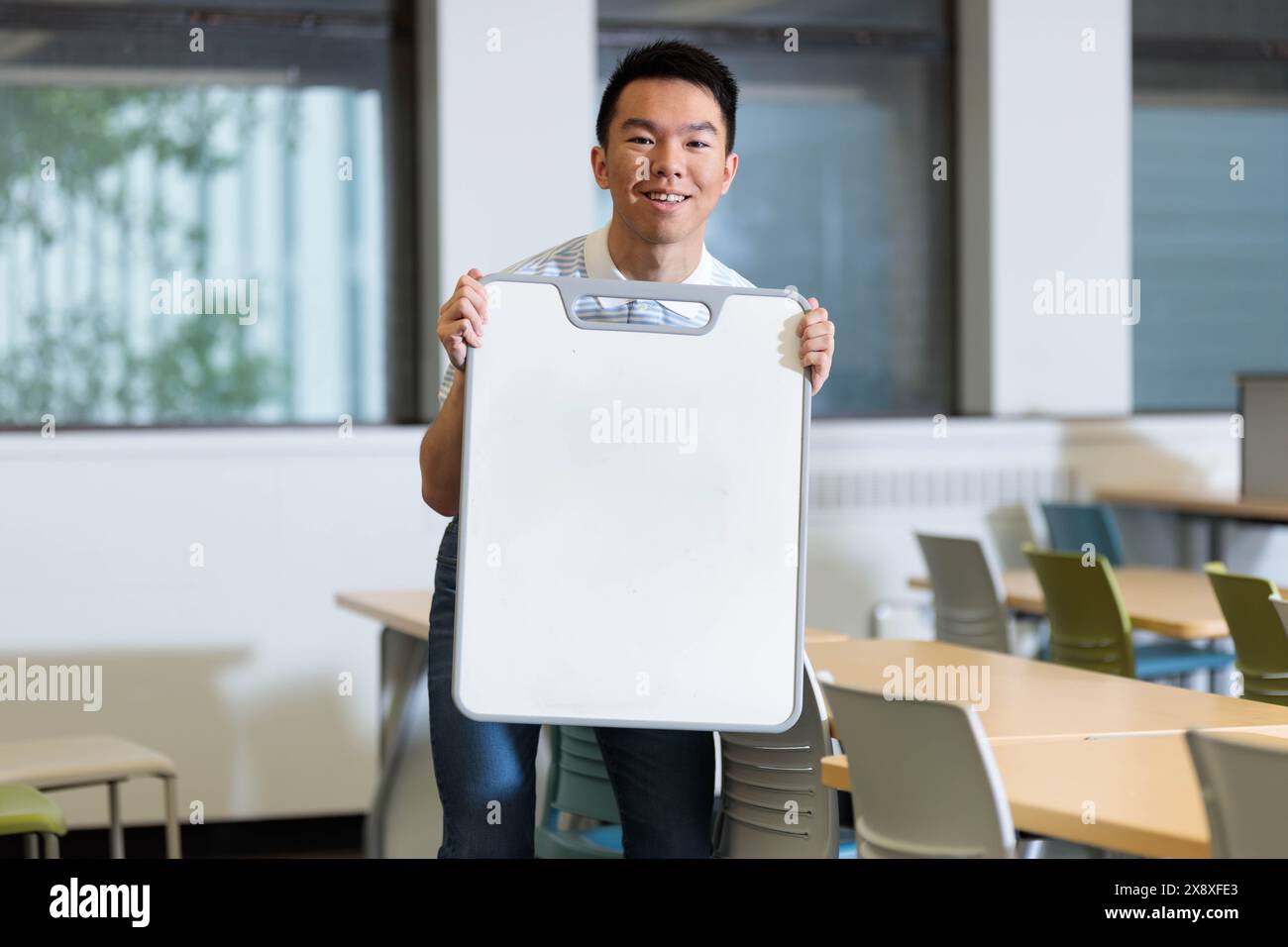 Clipboard classroom hi-res stock photography and images - Alamy