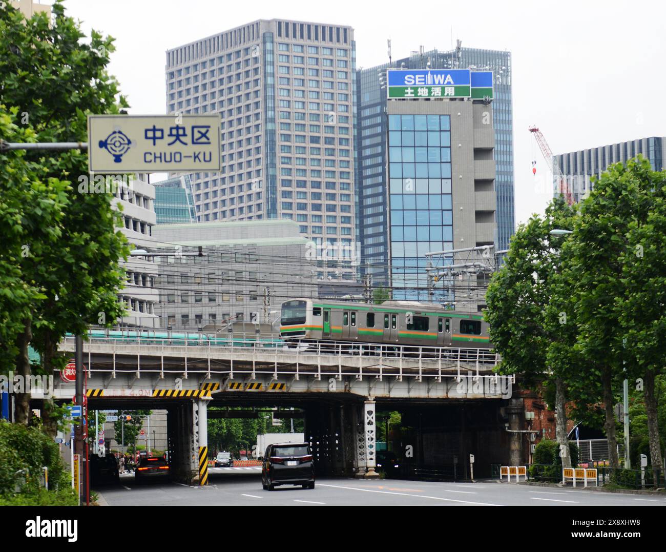 JR trains on the elevated tracks in Kanda, Tokyo, Japan Stock Photo - Alamy