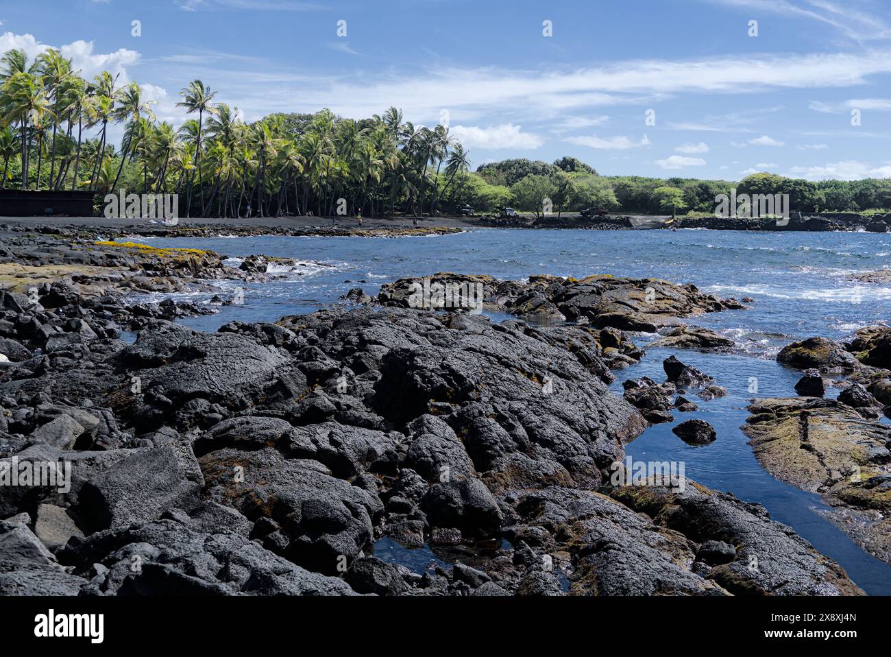 Beautiful black sand beach hawaii hi-res stock photography and images ...