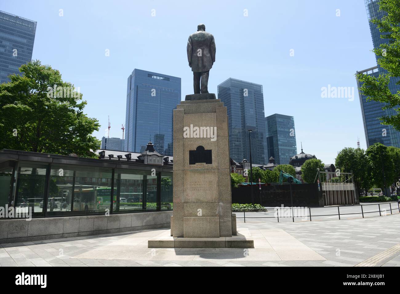 Statue of Inoue Masaru at the Marunouchi Square in Tokyo, Japan Stock ...