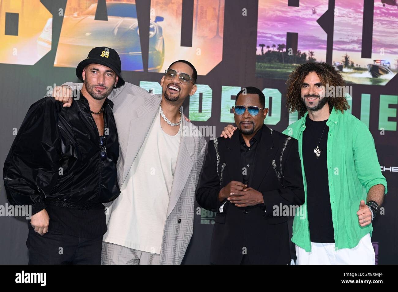 Bilall Fallah, Will Smith, Martin Lawrence und Adil El Arbi bei der ...