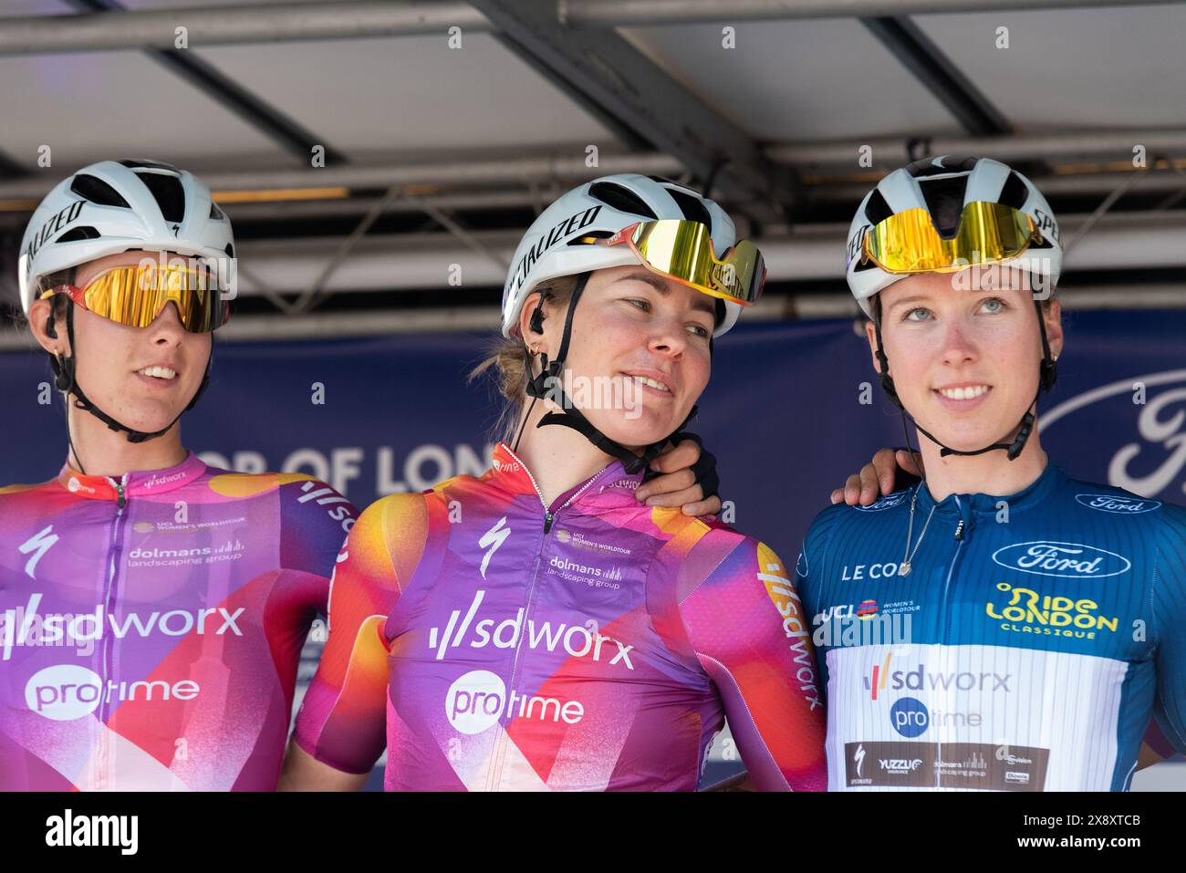 2024 Ford RideLondon Classique Women's WorldTour cycle race Stage Two ...