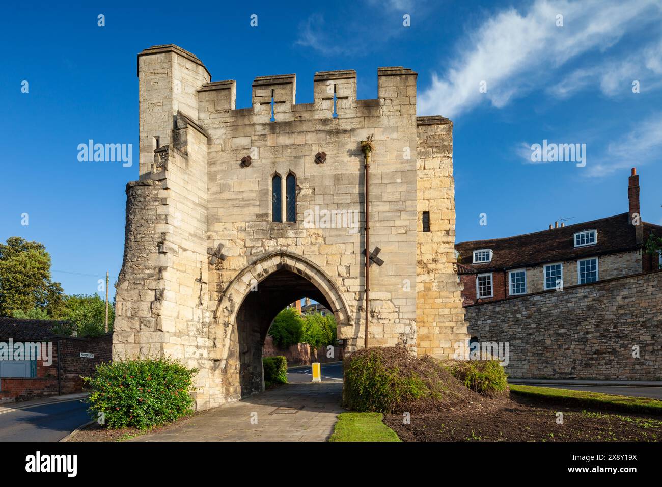 Lincoln historic arch hi-res stock photography and images - Alamy