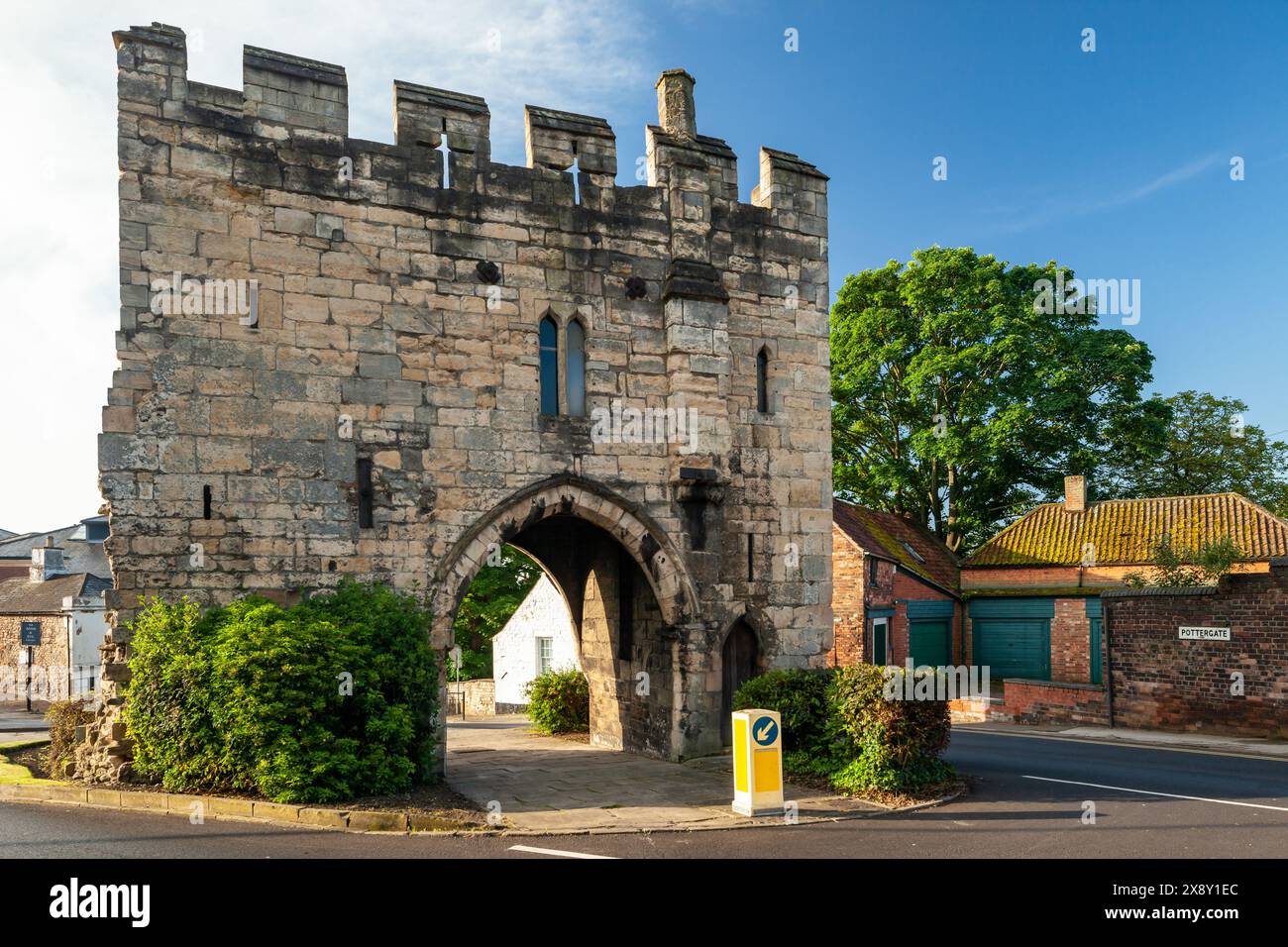 Lincoln historic arch hi-res stock photography and images - Alamy