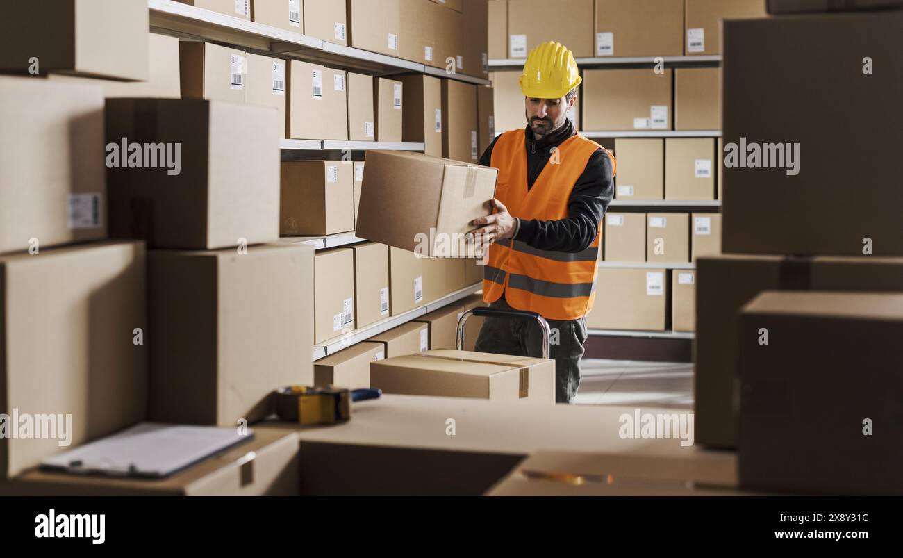 Warehouse distribution order picking hi-res stock photography and ...