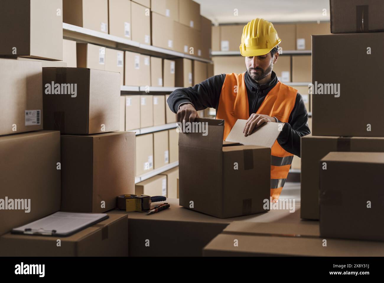 Warehouse worker preparing shipment hi-res stock photography and images ...