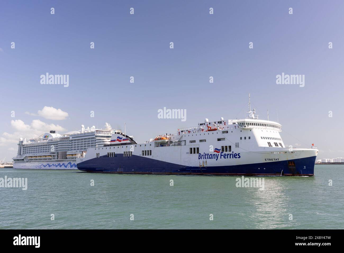 Le Havre, France - View on the passenger Ro-Ro cargo ship ETRETAT ...