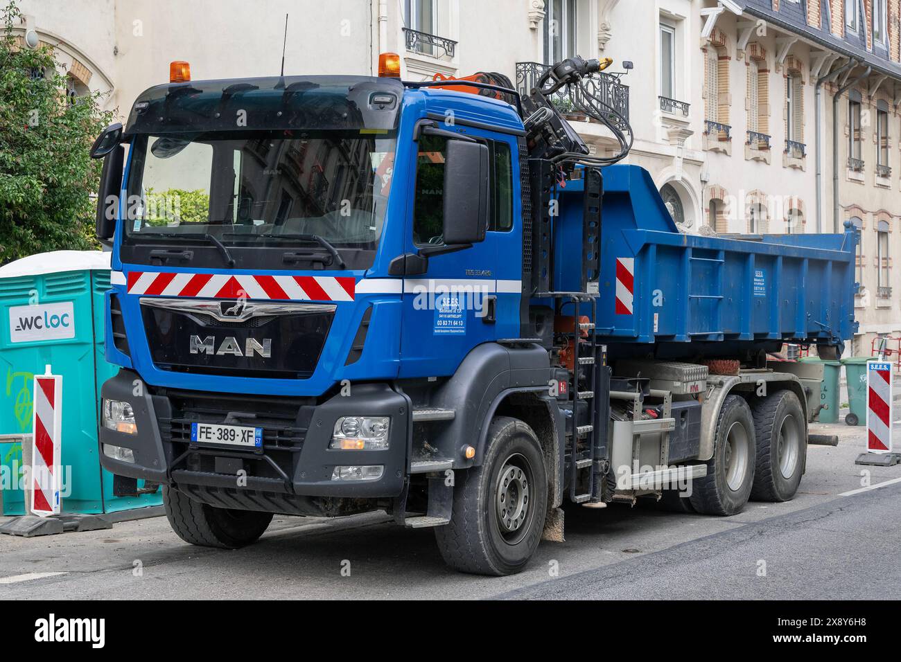 Man construction truck hi-res stock photography and images - Alamy