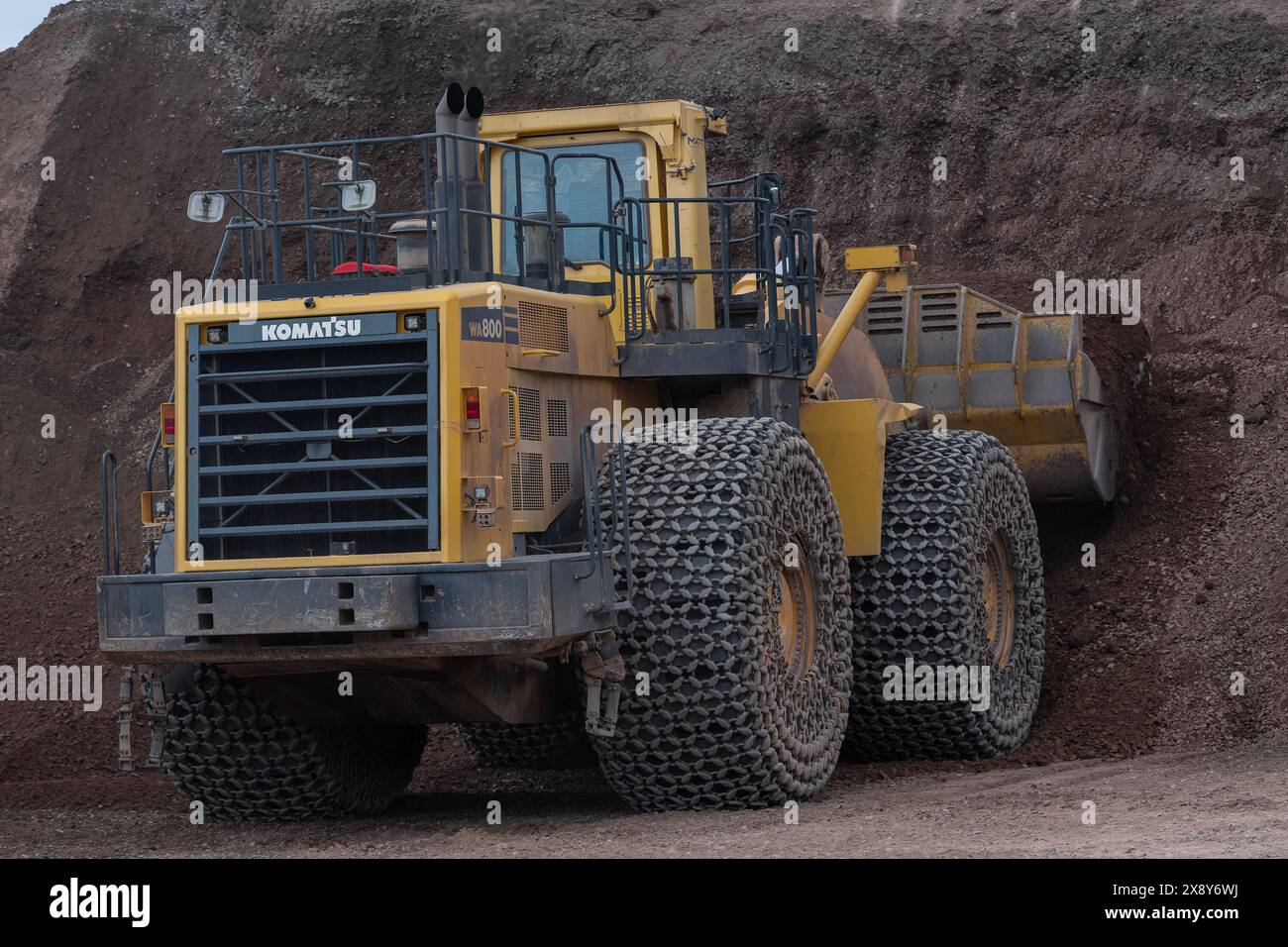Komatsu wa800 hi-res stock photography and images - Alamy