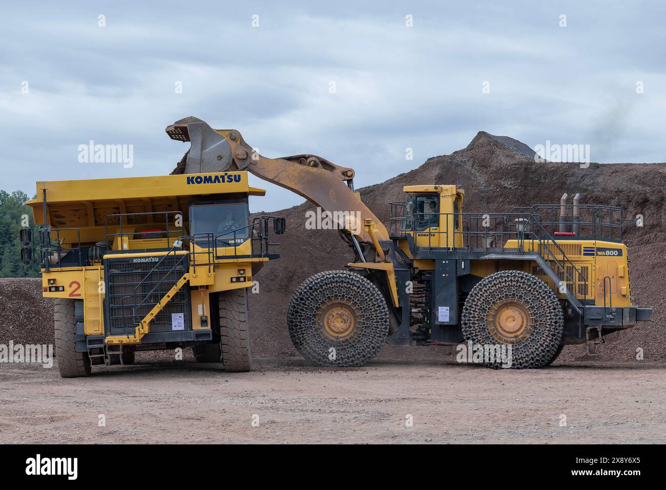 Komatsu wa800 3 hi-res stock photography and images - Alamy