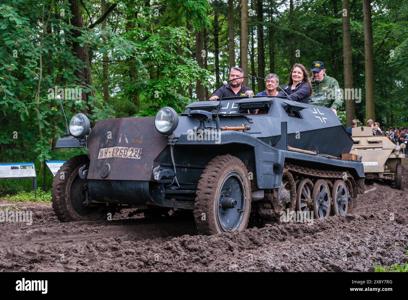© Arnaud BEINAT/Maxppp. 2024/05/26, Overloon, Hollande. Half-track ...