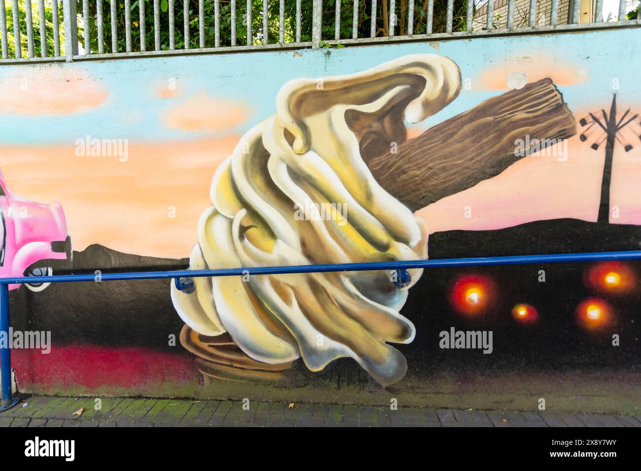 A 99 icecream at sunset, painted on the wall leading to Hibsicus Subway ...
