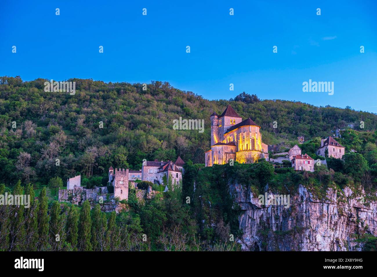 France, Lot, Causses du Quercy Regional Natural Park, Saint Cirq ...