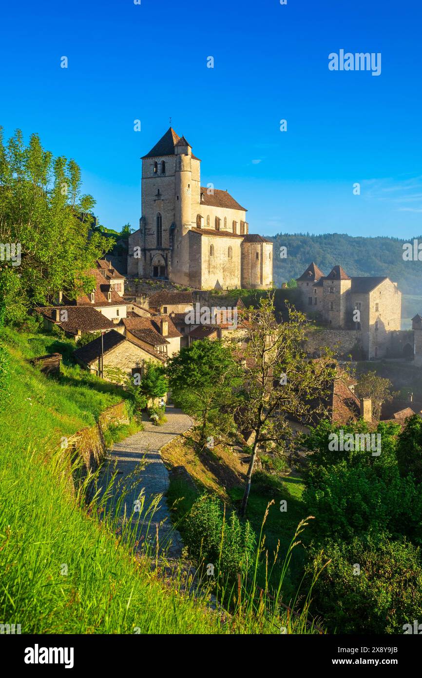 France, Lot, Causses du Quercy Regional Natural Park, Saint Cirq ...