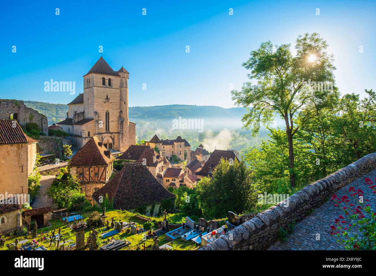 France, Lot, Causses du Quercy Regional Natural Park, Saint Cirq ...