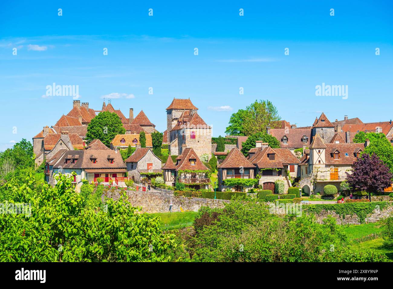 France, Lot, Dordogne Valley, Loubressac, perched medieval village ...