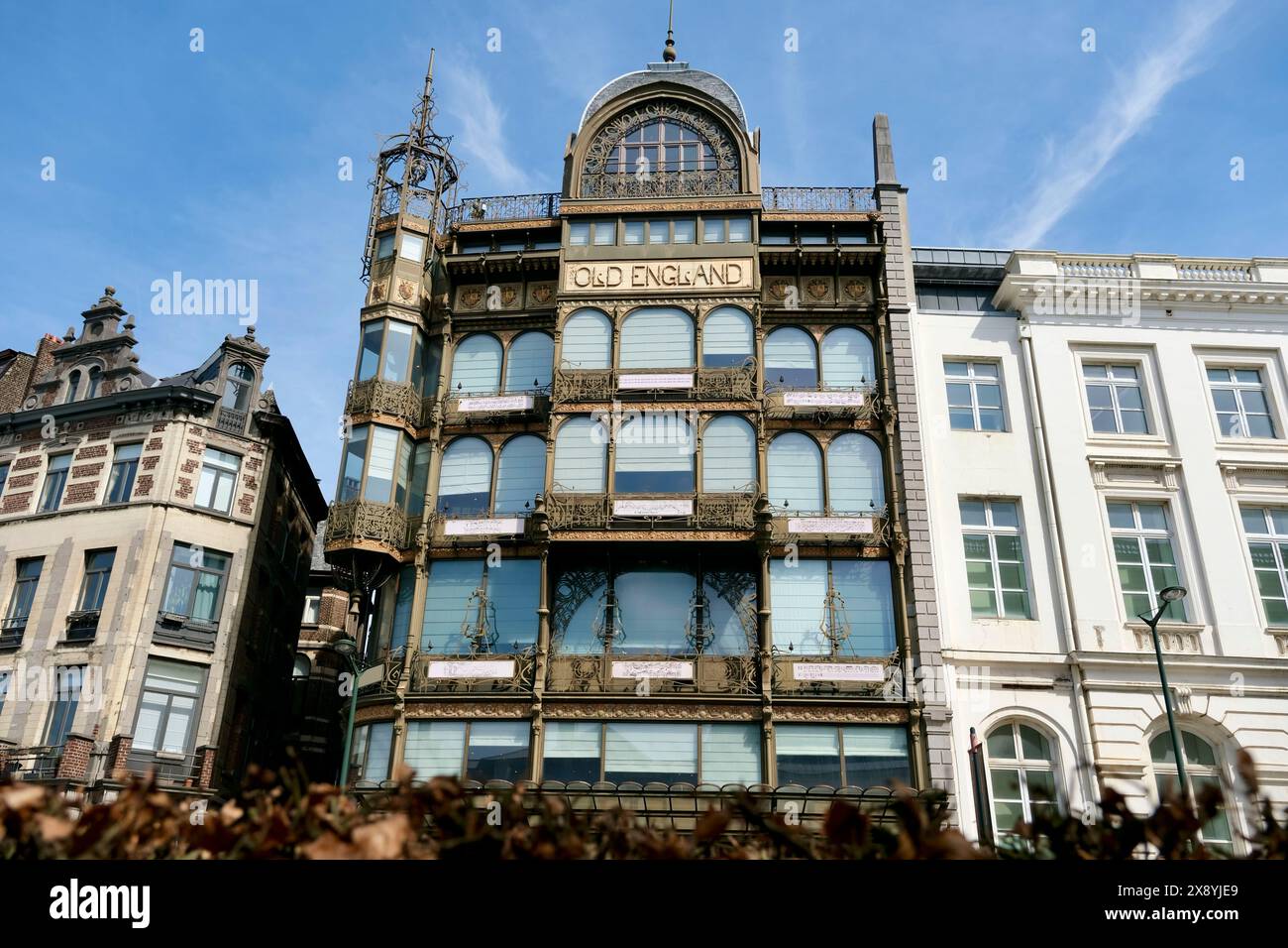 Belgium, Brussels, Mont des Arts, facade of Art Nouveau Old England ...