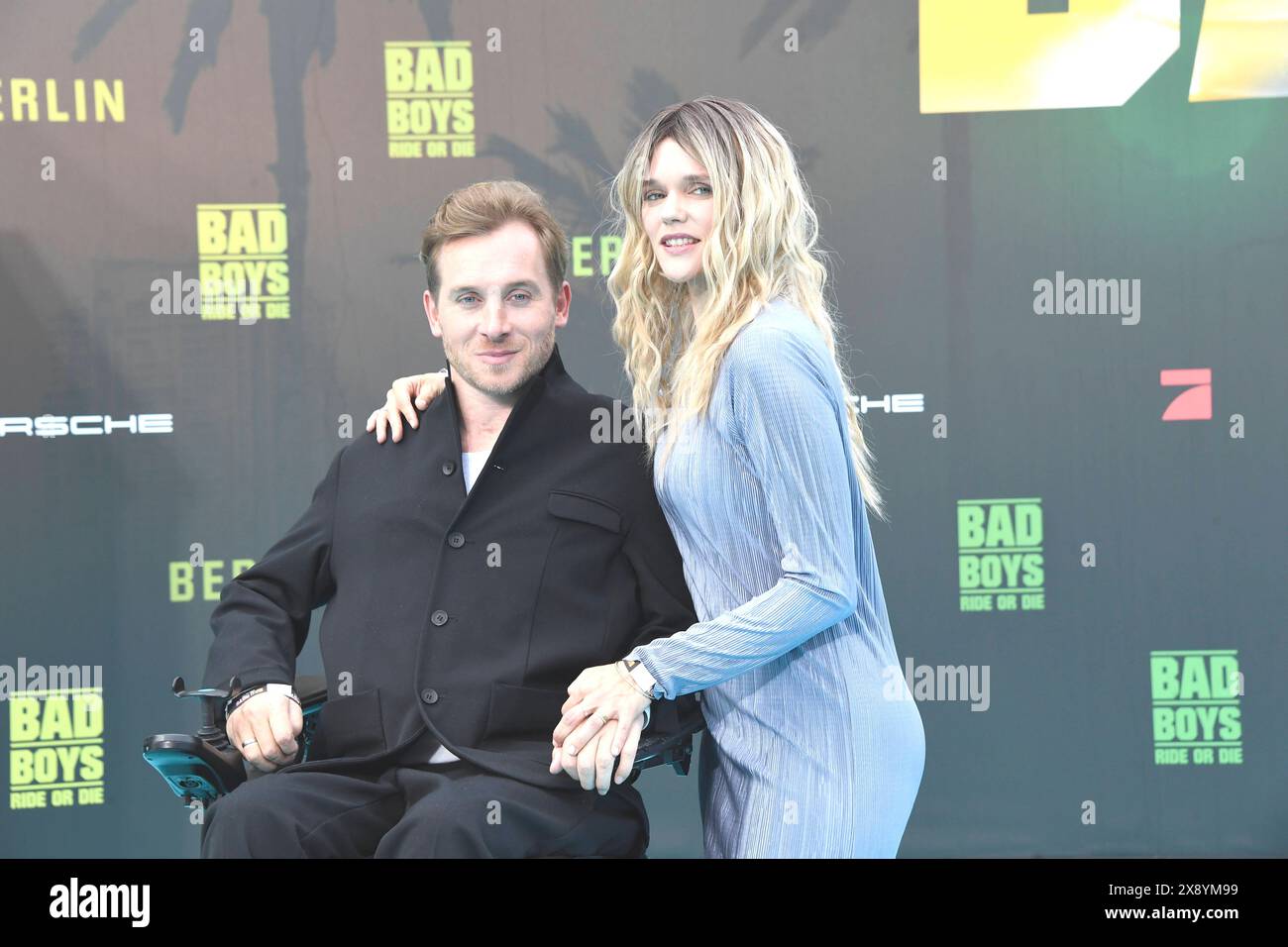 Sarah Elena Timpe und Samuel Koch bei der BAD BOYS RIDE OR DIE Premiere ...
