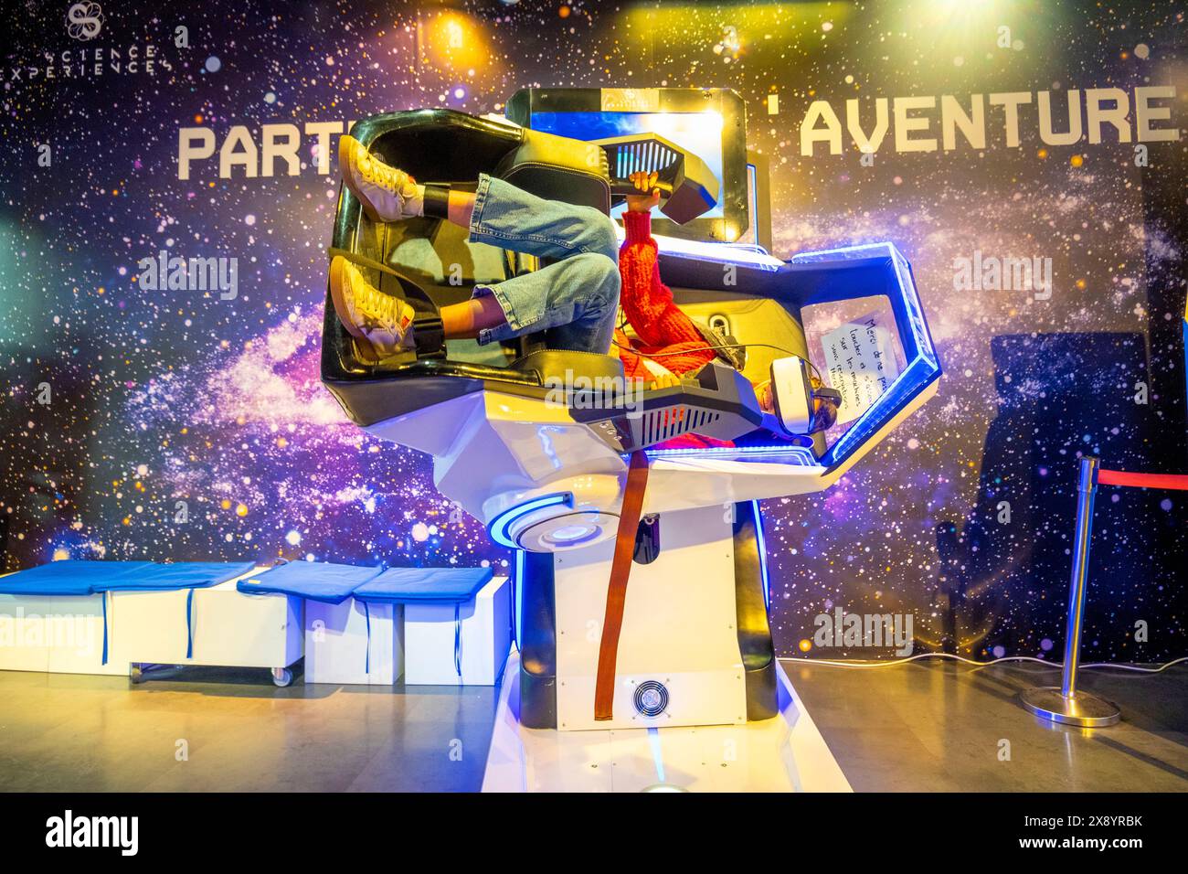 France, Paris, Science Experiments museum, 4D simulator Stock Photo - Alamy