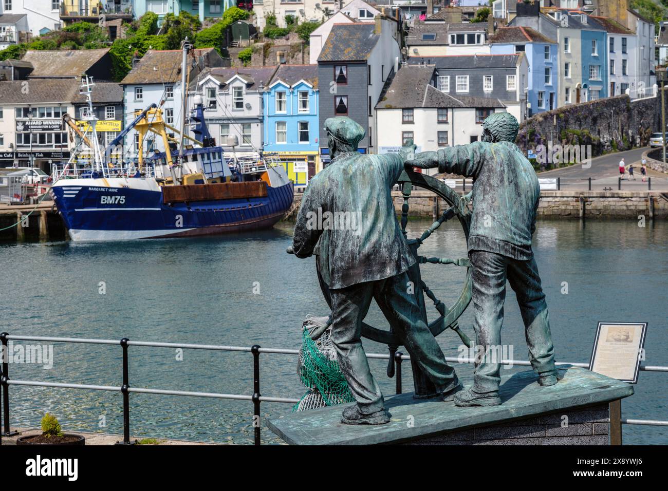 'Man and Boy' sculpture by Elisabeth Hadley at Brixham harbour, Devon ...