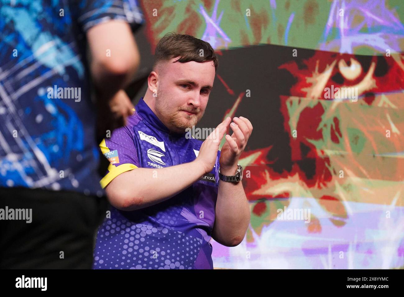 London, UK. 23rd May, 2024. Luke Littler applauds Luke Humphries during ...