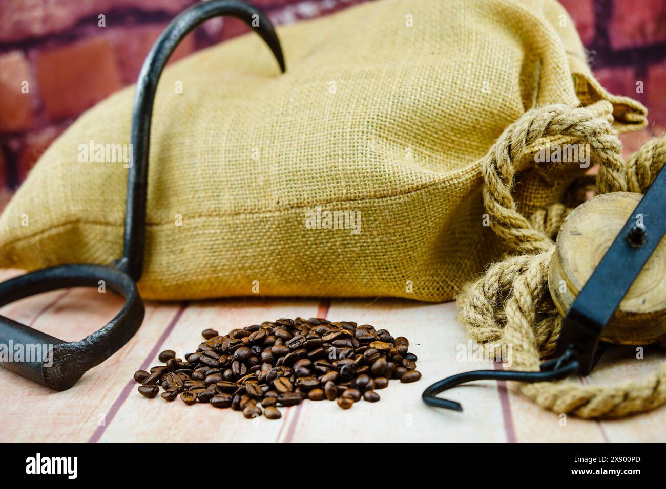 cargo hook, jute bag, coffee beans, rope and pulley Stock Photo - Alamy