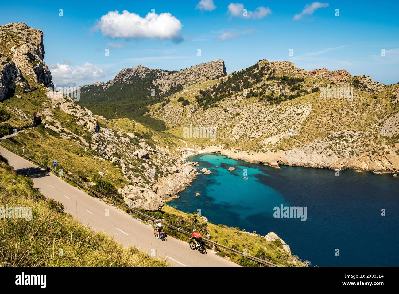 Cap de Formentor road surrounded by mountains and beautiful turquoise ...