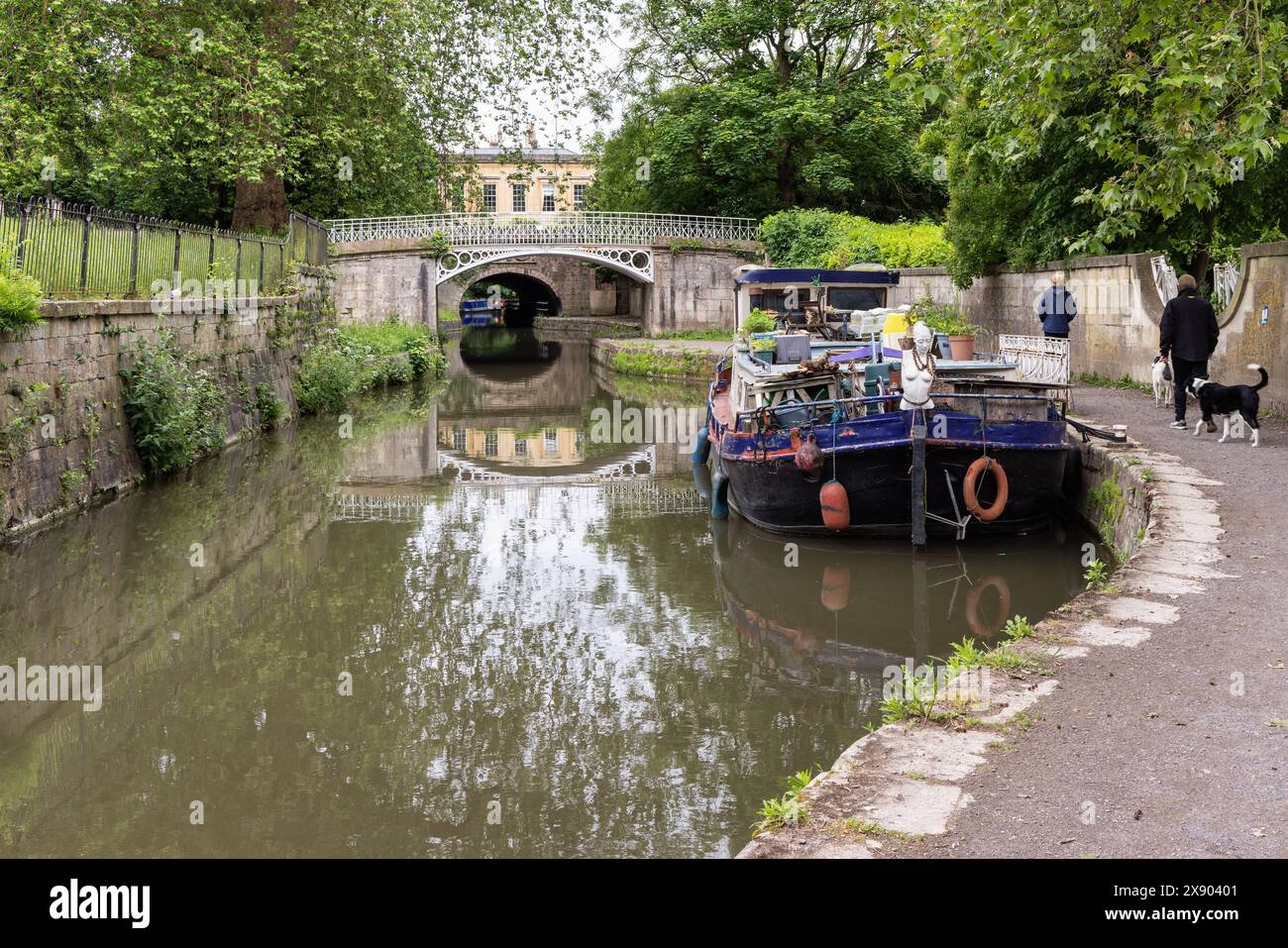 Cast Iron decorative pedestrian bridge by Coalbrookdale Foundry over ...