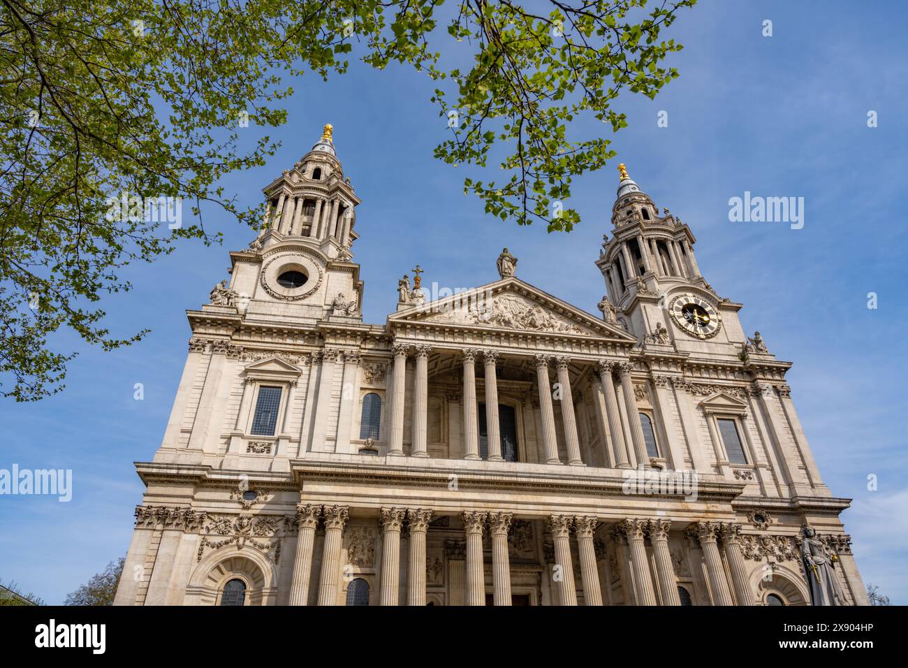 The west Face of Saint Pauls Cathedral London Stock Photo - Alamy