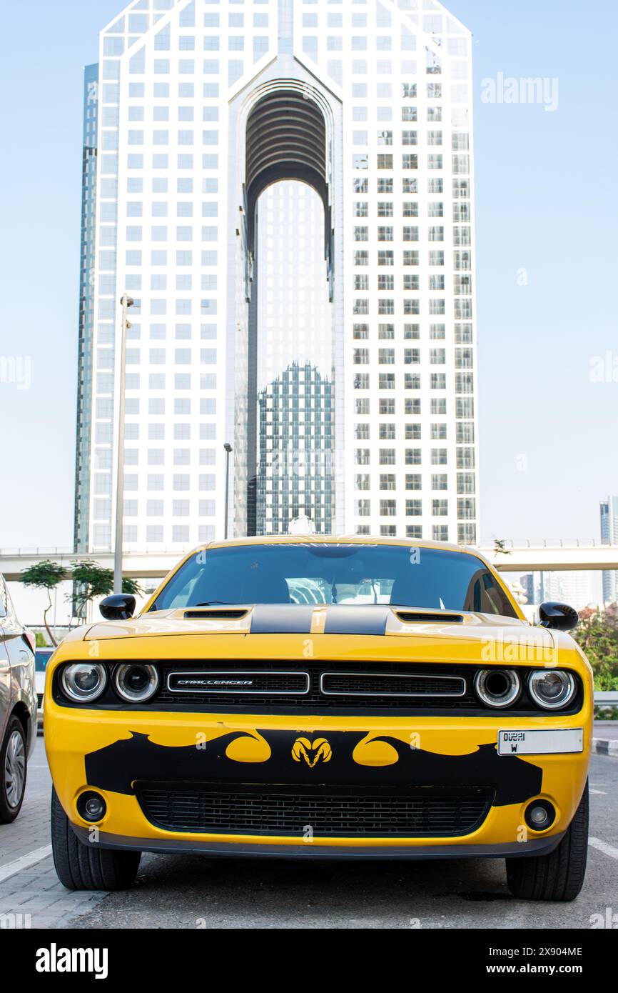 Yellow dodge car hi-res stock photography and images - Alamy