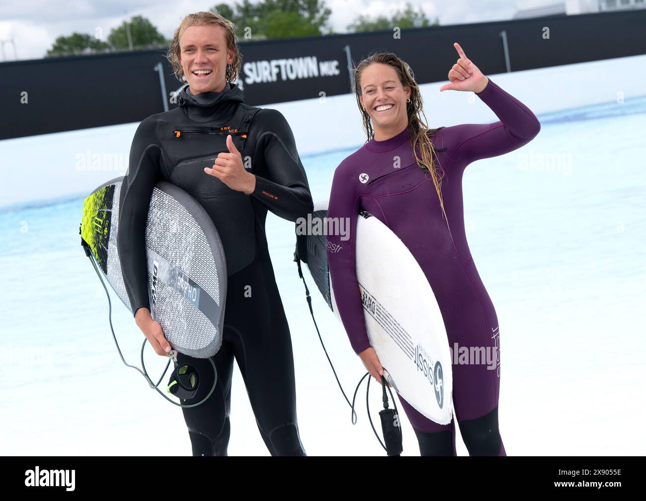 28 May 2024, Bavaria, Hallbergmoos: Tim Elter, surfer, and Camilla Kemp ...
