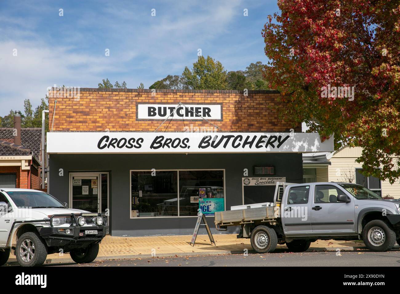 Walcha town centre, traditional butchers shop in Walcha, Northern ...
