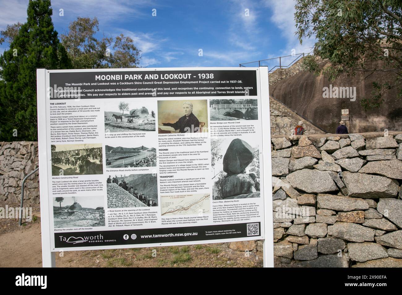 Moonbi lookout and park, built in 1938, a granite rock platform off the ...