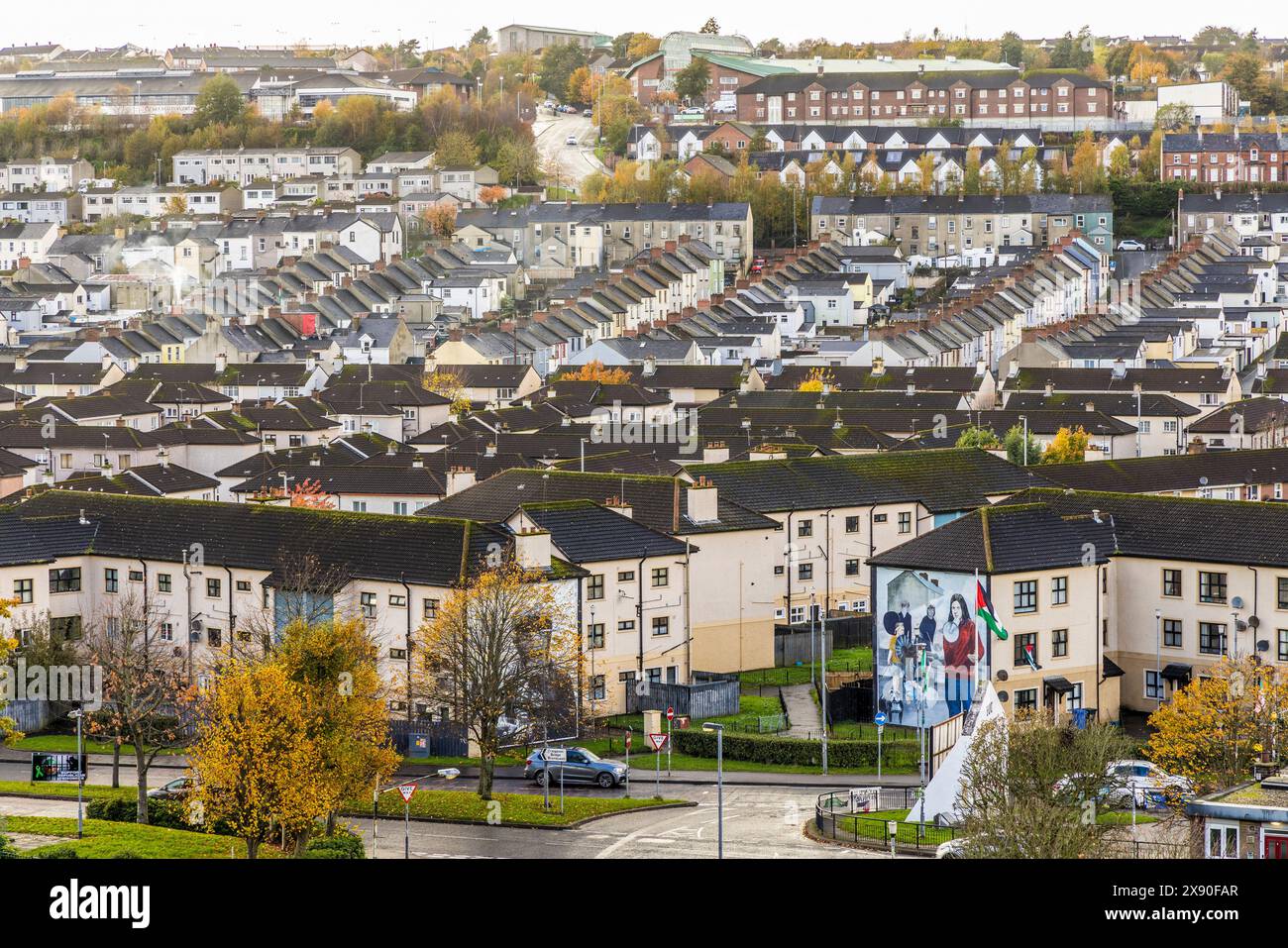 Mural and houses, Bogside, Derry Londonderry, Ireland Stock Photo - Alamy