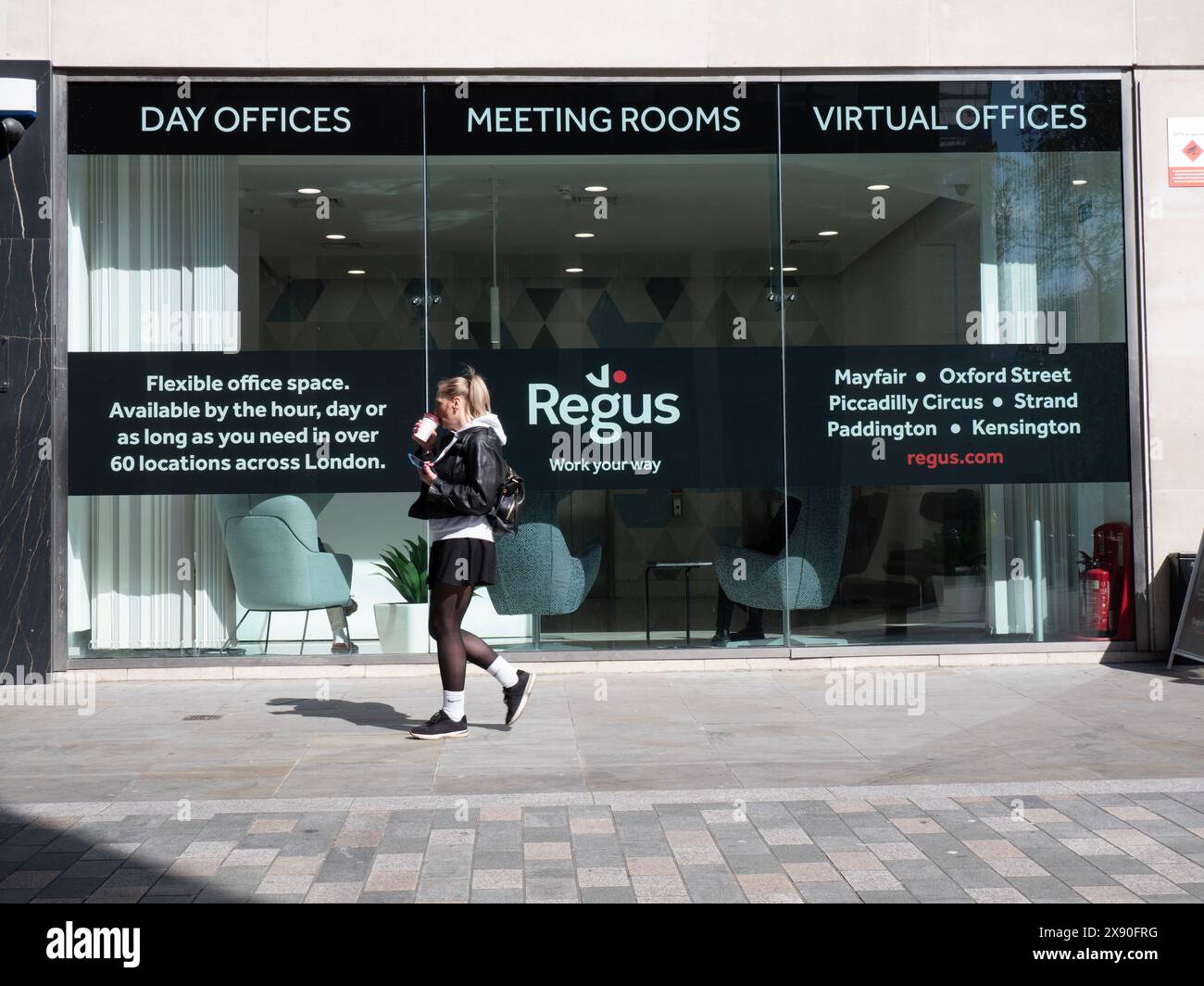 Regus office space hi-res stock photography and images - Alamy