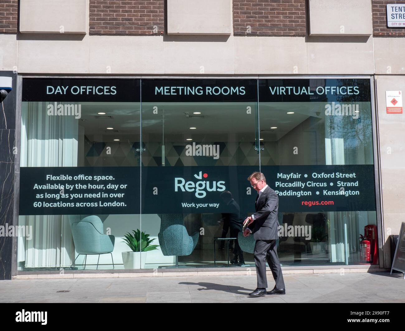 Regus flexible office space London UK Stock Photo - Alamy
