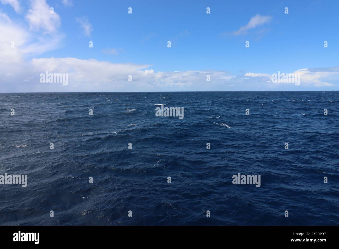 View across turbulent sea hi-res stock photography and images - Alamy