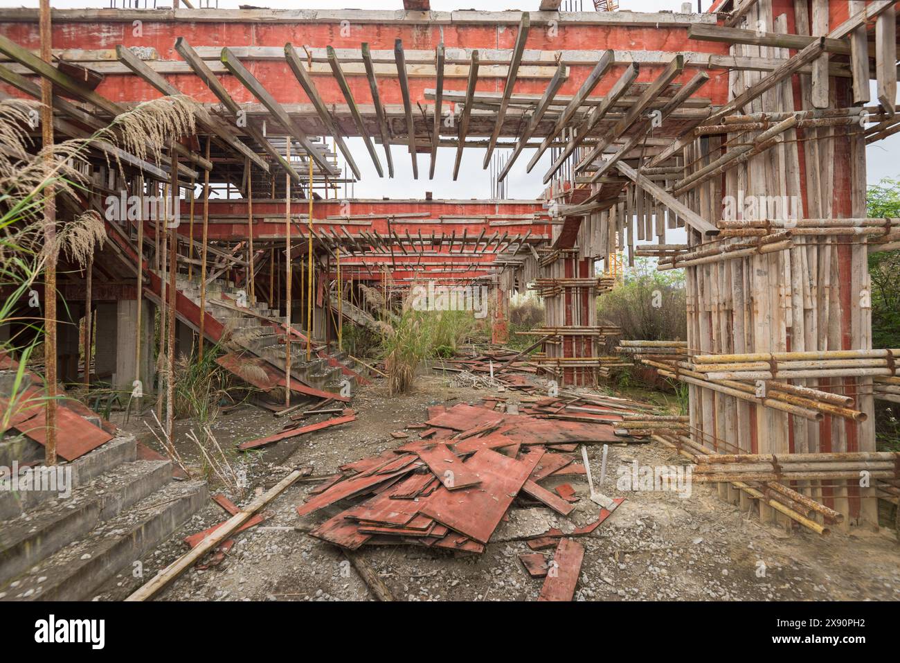 A construction site abandoned before completion Stock Photo - Alamy