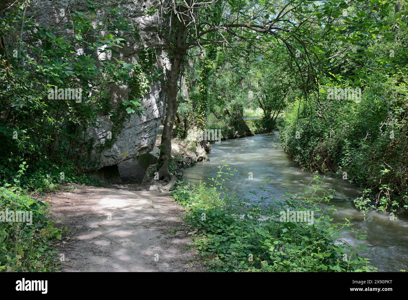 Sentier du Patrimoine Saint Chamas Stock Photo - Alamy