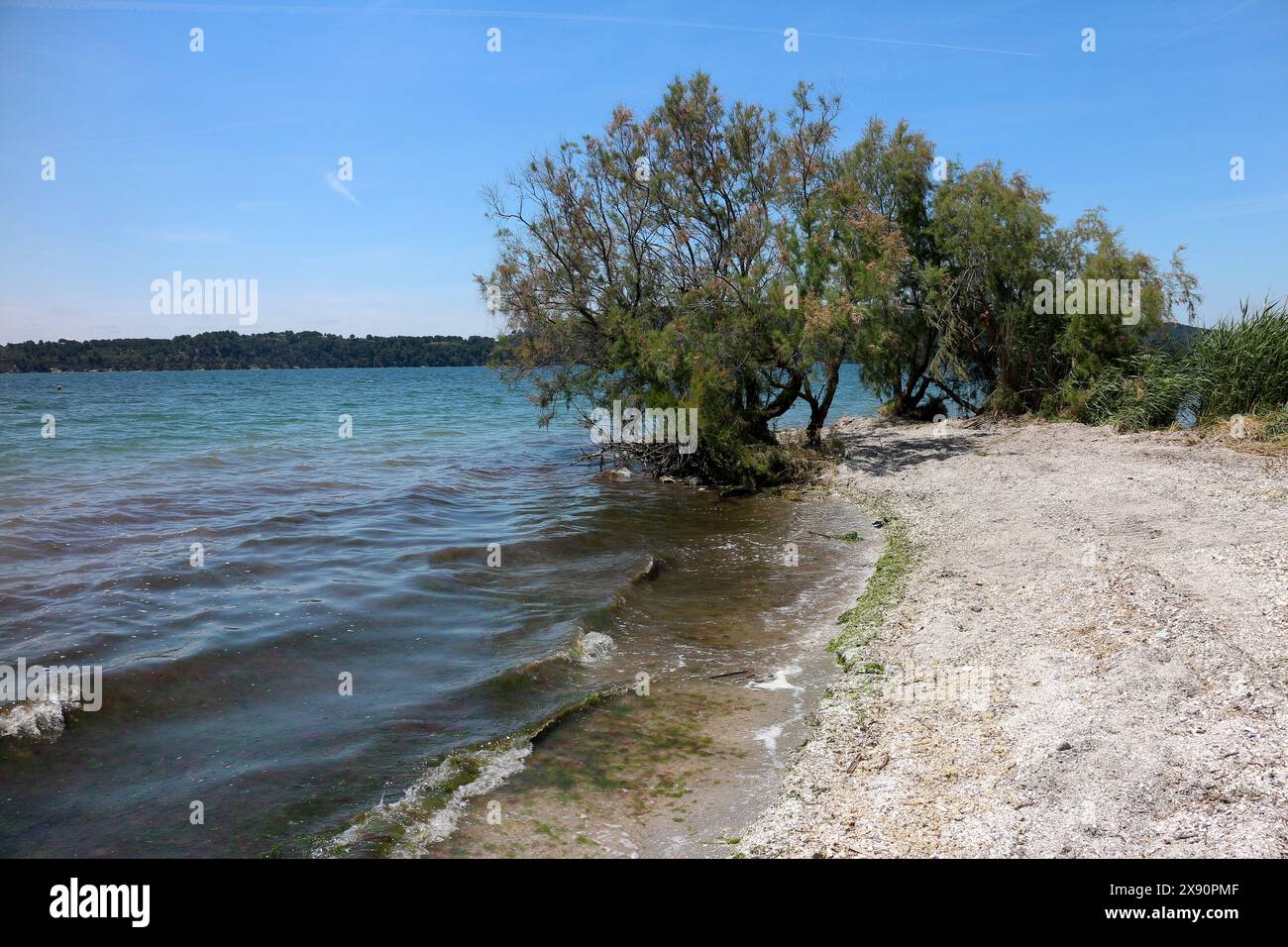 hiking around Etang de Berre (Saint Chamas Stock Photo - Alamy