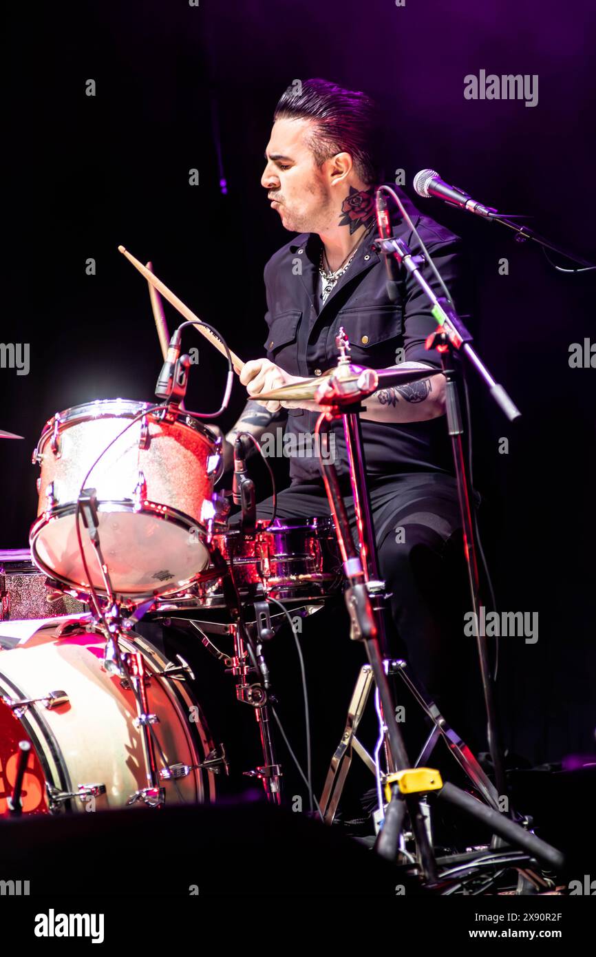 Jim jones all stars stage hi-res stock photography and images - Alamy