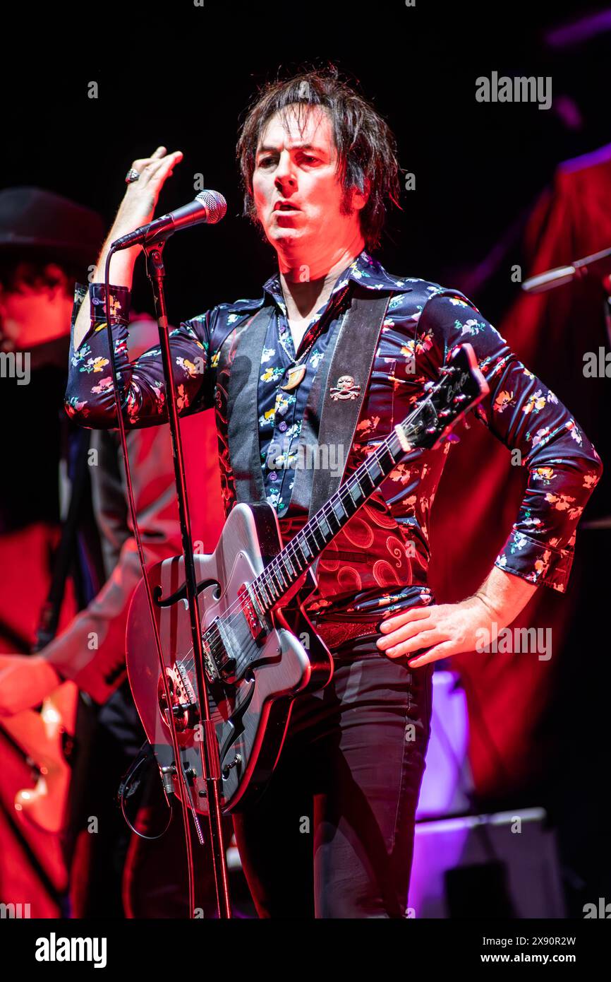 Jim jones all stars stage hi-res stock photography and images - Alamy