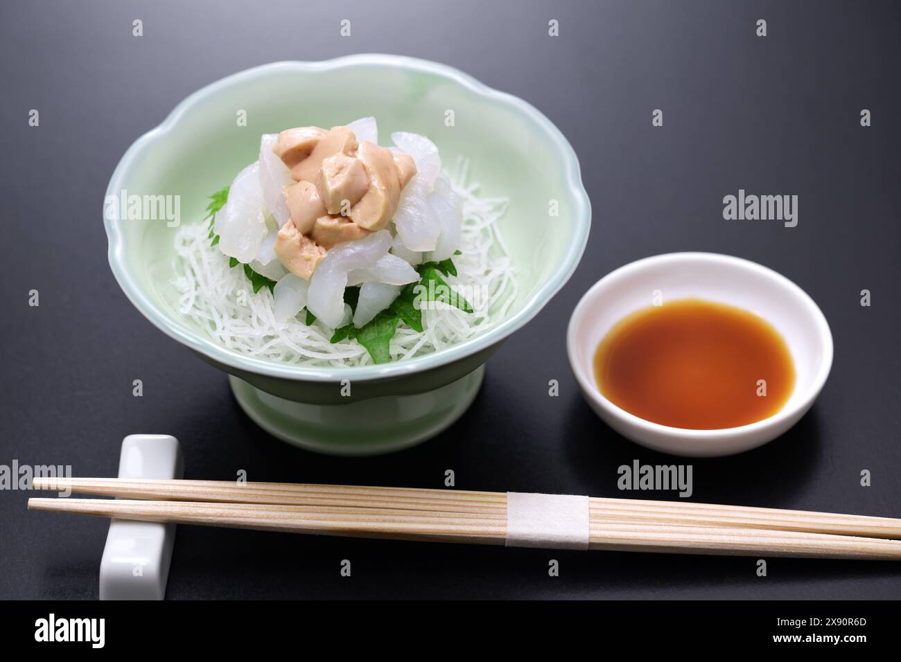 filefish ( umazurahagi ) sashimi, Japanese cuisine Stock Photo - Alamy