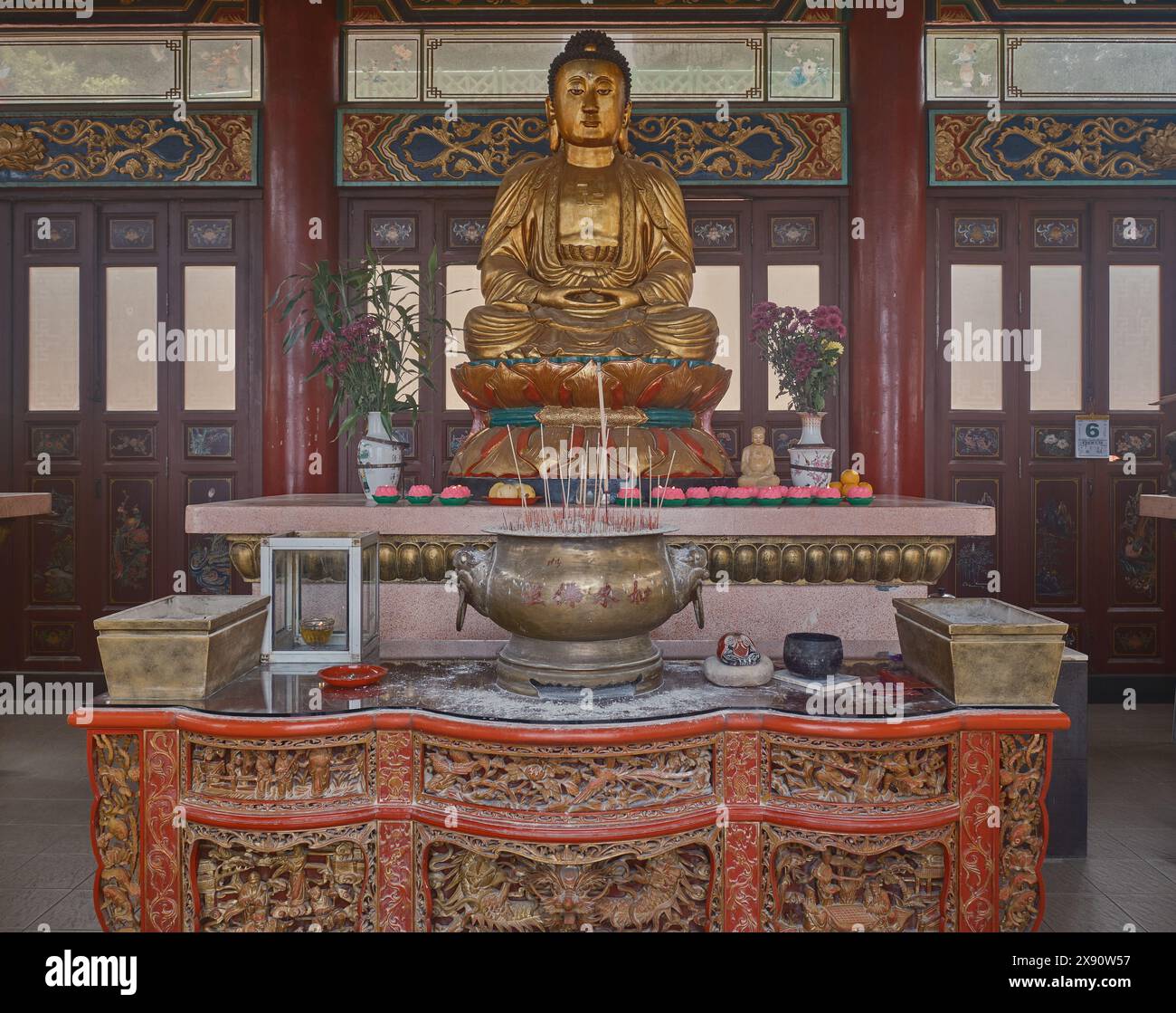 Buddha temple inside chin hi-res stock photography and images - Alamy