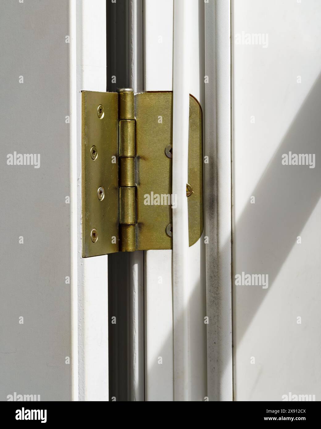 Door hinge hi-res stock photography and images - Alamy
