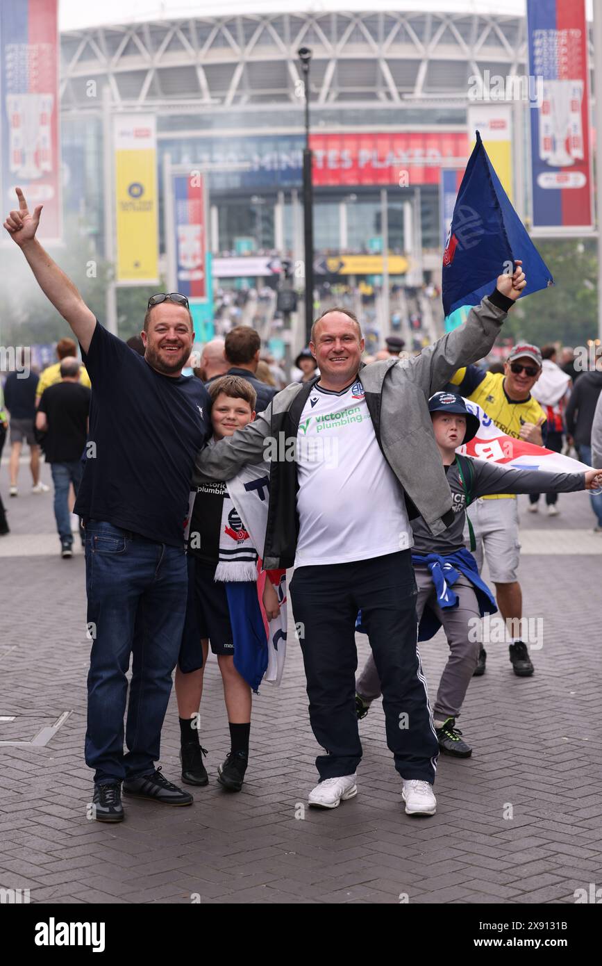 Bolton fans wembley way - Bolton Wanderers v Oxford United, Sky Bet ...