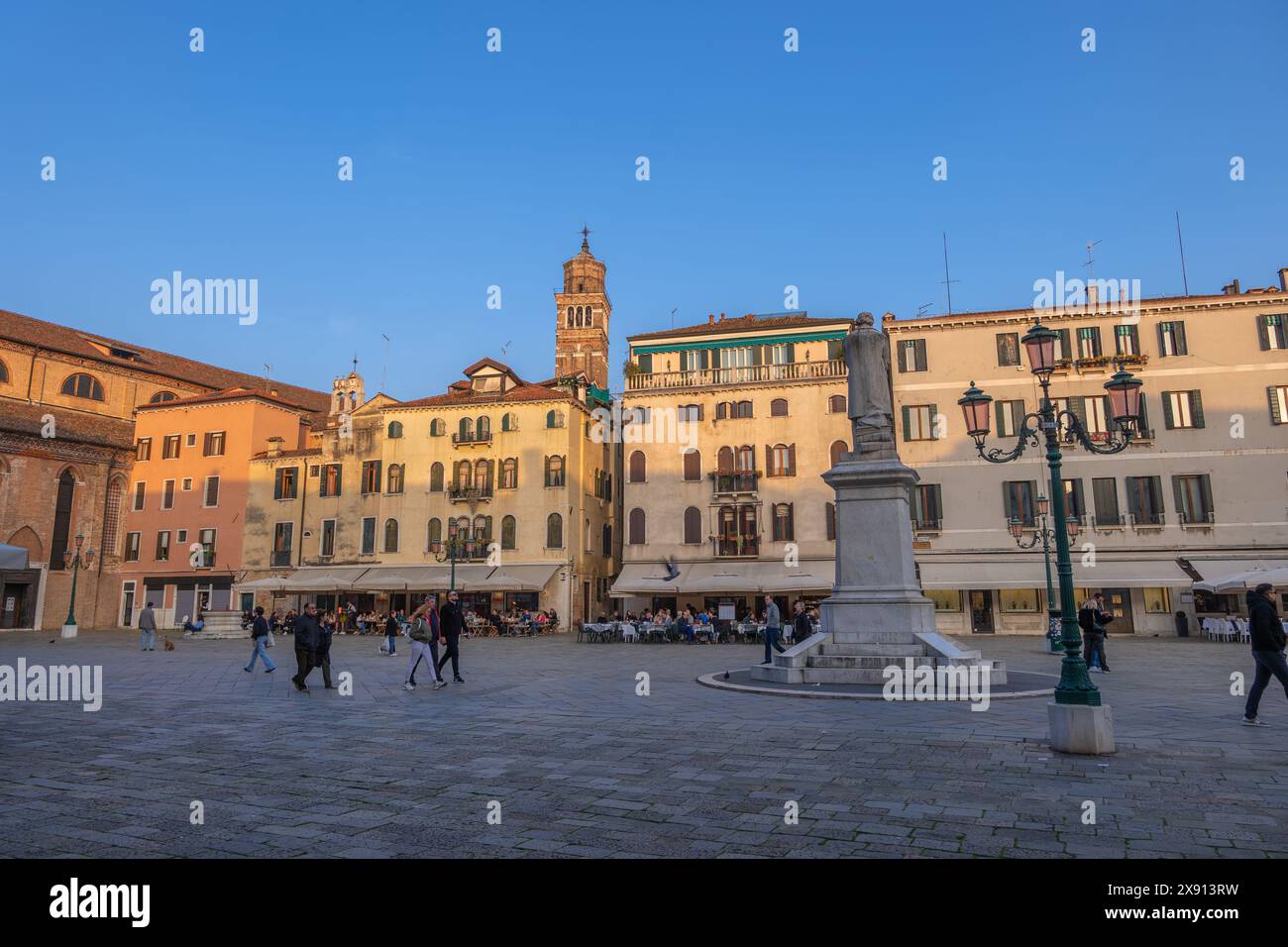 Plaza campo santo hi-res stock photography and images - Alamy