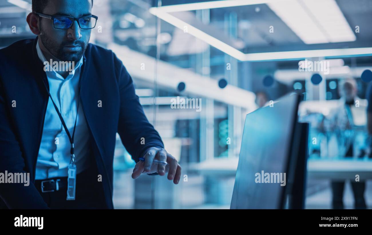 Engineers developing turbine engine hi-res stock photography and images ...